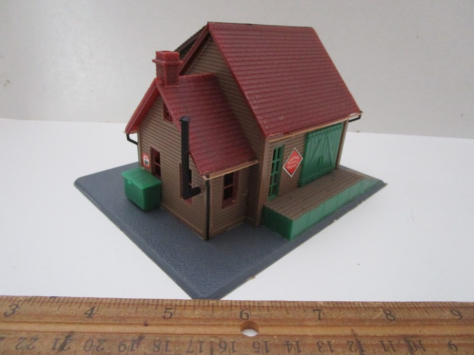 Vintage HO 1/87 Scale Built Country General Store Building For Train ...