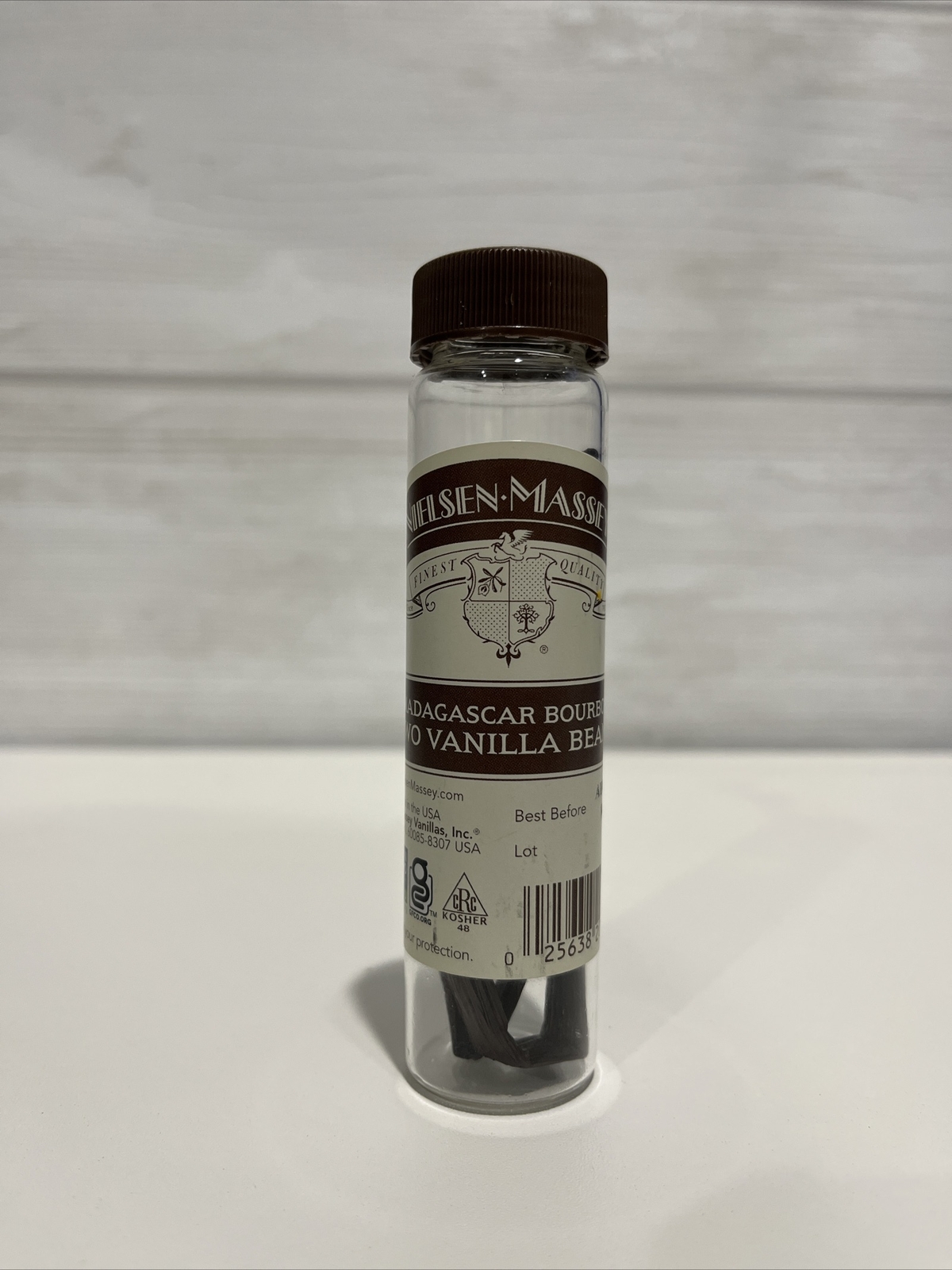 Nielsen-Massey Madagascar Bourbon Two Vanilla Beans in Glass Vial ...