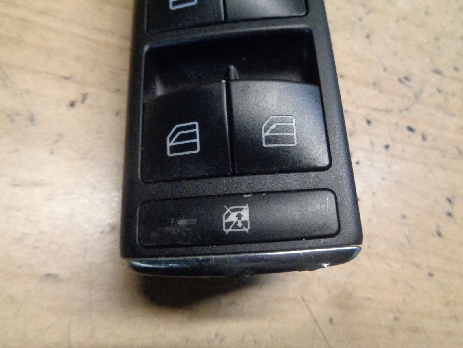 2010 MERCEDES C CLASS W204 C220 CDI DRIVER SIDE FRONT WINDOW SWITCH ...