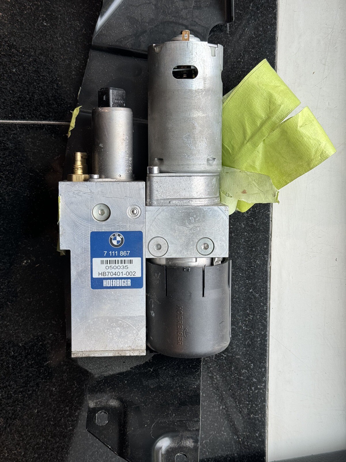 7111867 HB70401 002 Hoerbiger BMW E61 Series Boot/Tailgate Lock ...