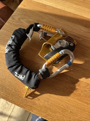 Petzl ASAP Lock Mobile Fall Arrester Rope Grab Ascent Tree Surgery ...