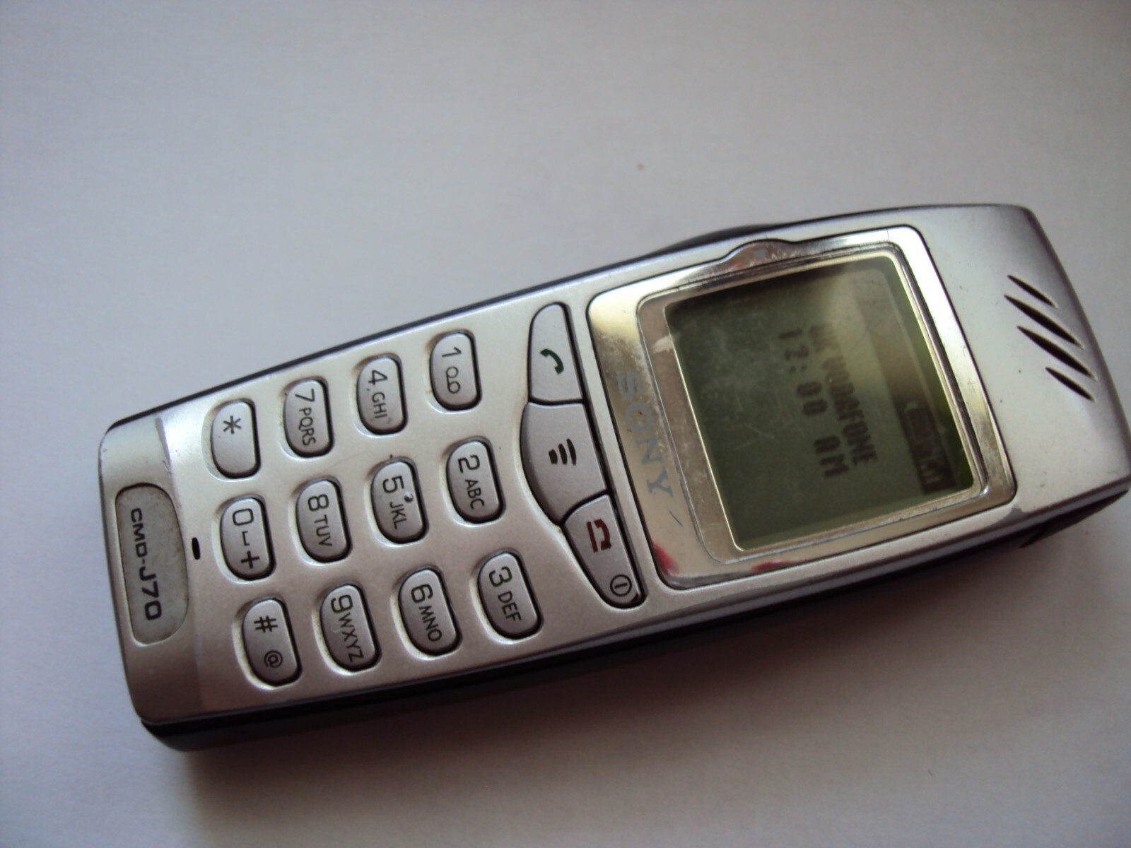 ORIGINAL SONY CMD J70 MADE IN FRANCE MOBILE PHONE LOCKED TO VODAFONE 2G ...