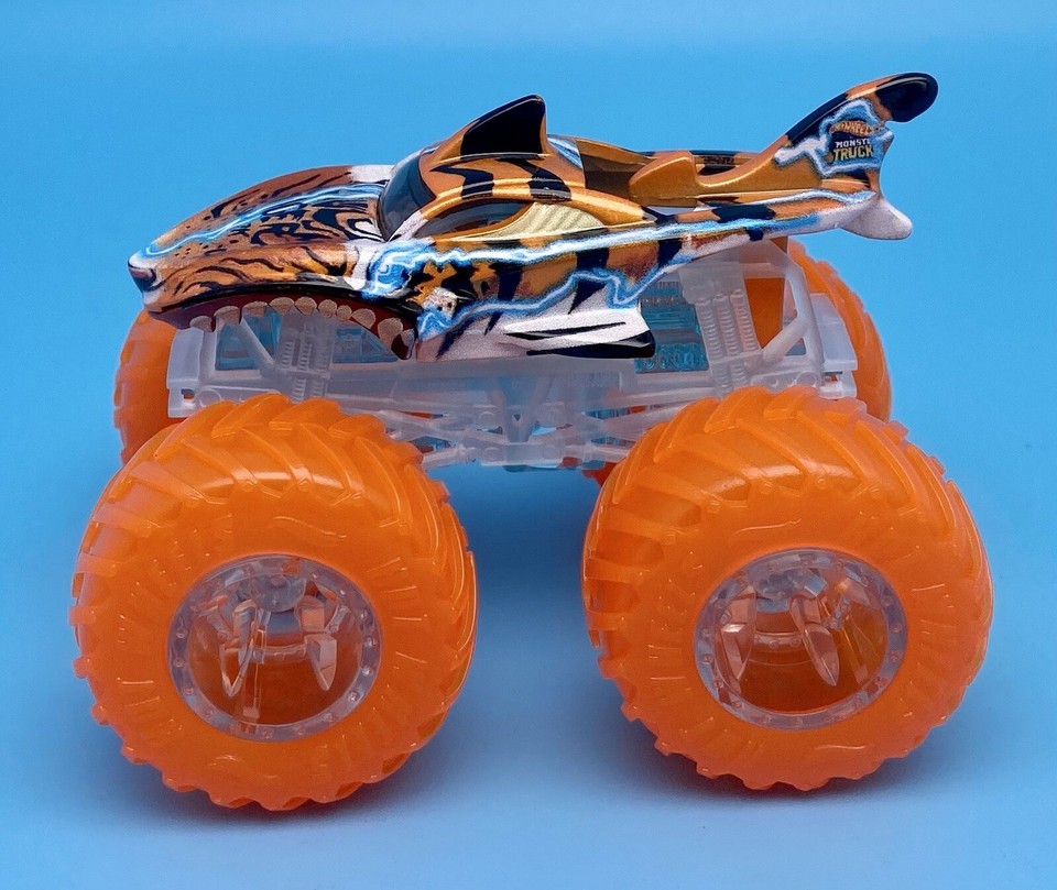 Hot Wheels Monster Truck TIGER SHARK 1:64 POWER SMASHERS 2024 RARE | eBay