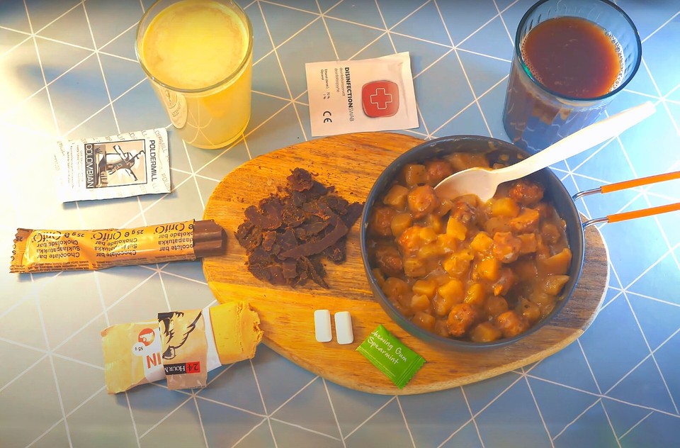 SWEDISH MILITARY MRE 20 COMBAT RATION ARMY FOOD PACK CAMPING SURVIVAL ...