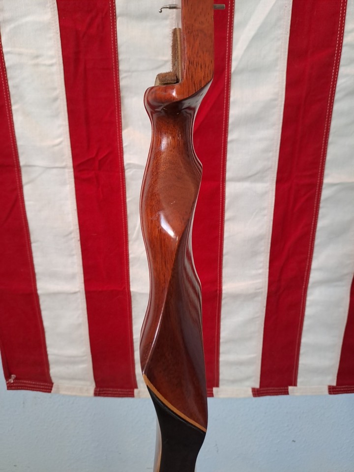 Damon Howatt Hunter Trad Recurve Bow 46# @ 28" AMO 62" RH w/ Primitive ...