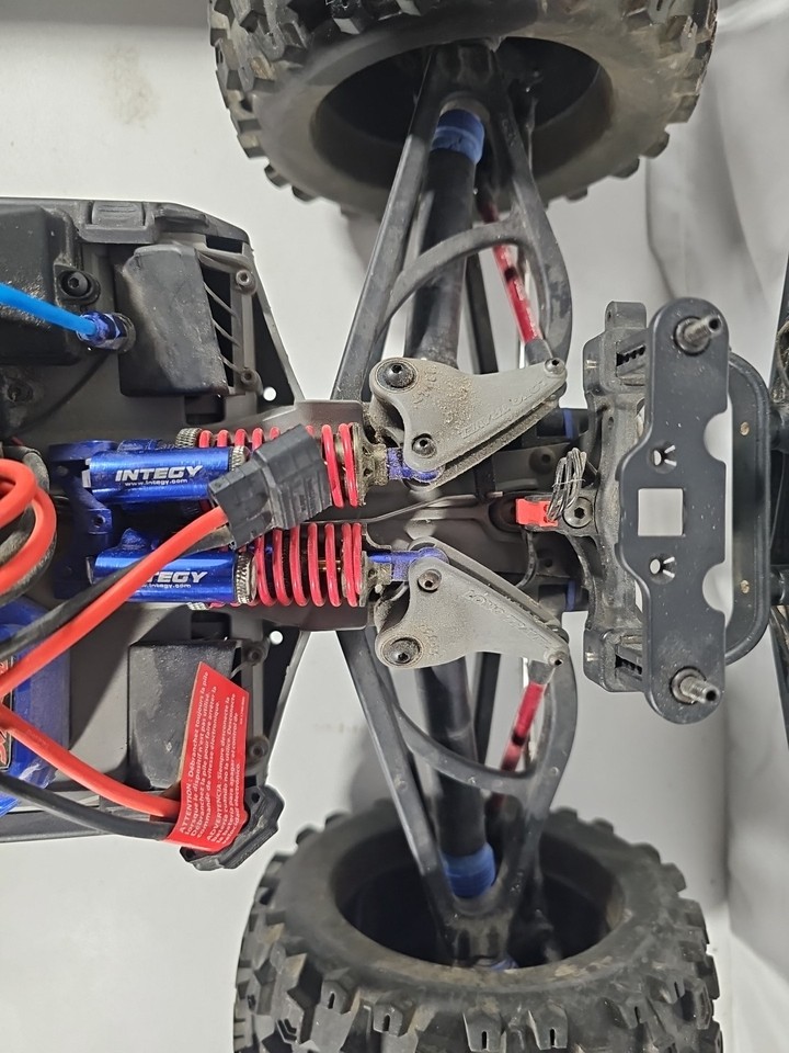 Traxxas Summit 1/10 Scale RC Monster Truck Minor Upgrades, Brushed ...