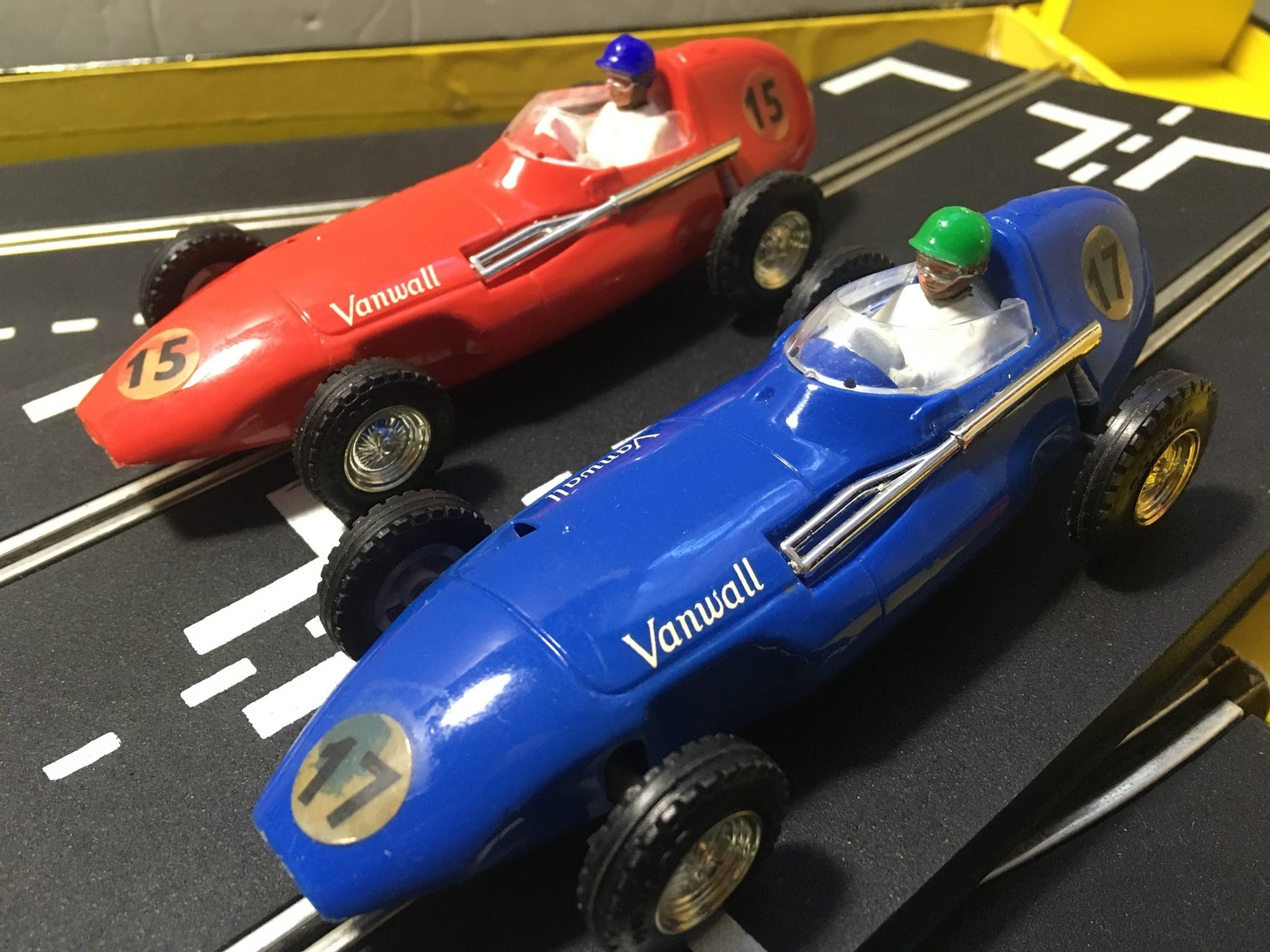 SCALEXTRIC TRIANG 1/32 SLOT CAR RACE GRAND PRIX 1962 VINTAGE RACING ...
