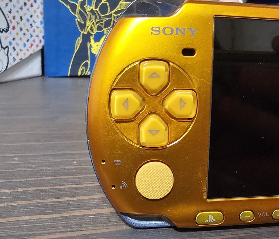 BLACK Sony PSP 3000 System w/ Charger, ome Battery 6 Games Works Great ...