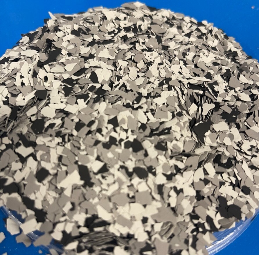 5 Lbs Yukon, Light Gray, Dark Gray & Black Vinyl Color Chips/Flakes in ...