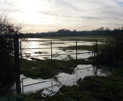 Photo 6x4 Gateway into wintry fields Retford Low lying fields by Grove ...