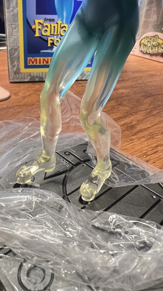 INVISIBLE WOMAN 🔥 FANTASTIC FOUR Bowen Designs Mini Statue #542/4000 ...