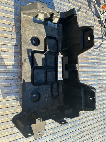 05-23 CHARGER 300 MAGNUM CHALLENGER OEM BATTERY TRAY MOUNTING BOX ...