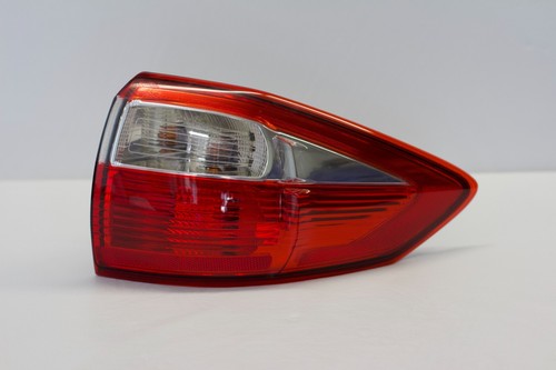 2013-2016 FORD C-MAX REAR RIGHT PASSENGER SIDE OUTER TAIL LIGHT BRAKE ...