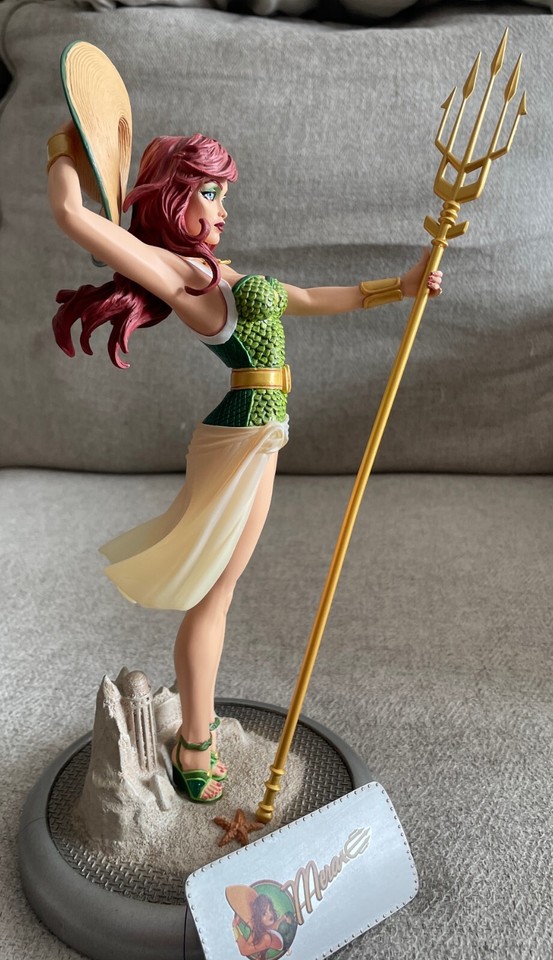 DC Comics Bombshells Limited Edition - Mera Statue 2845 of 5000 | eBay