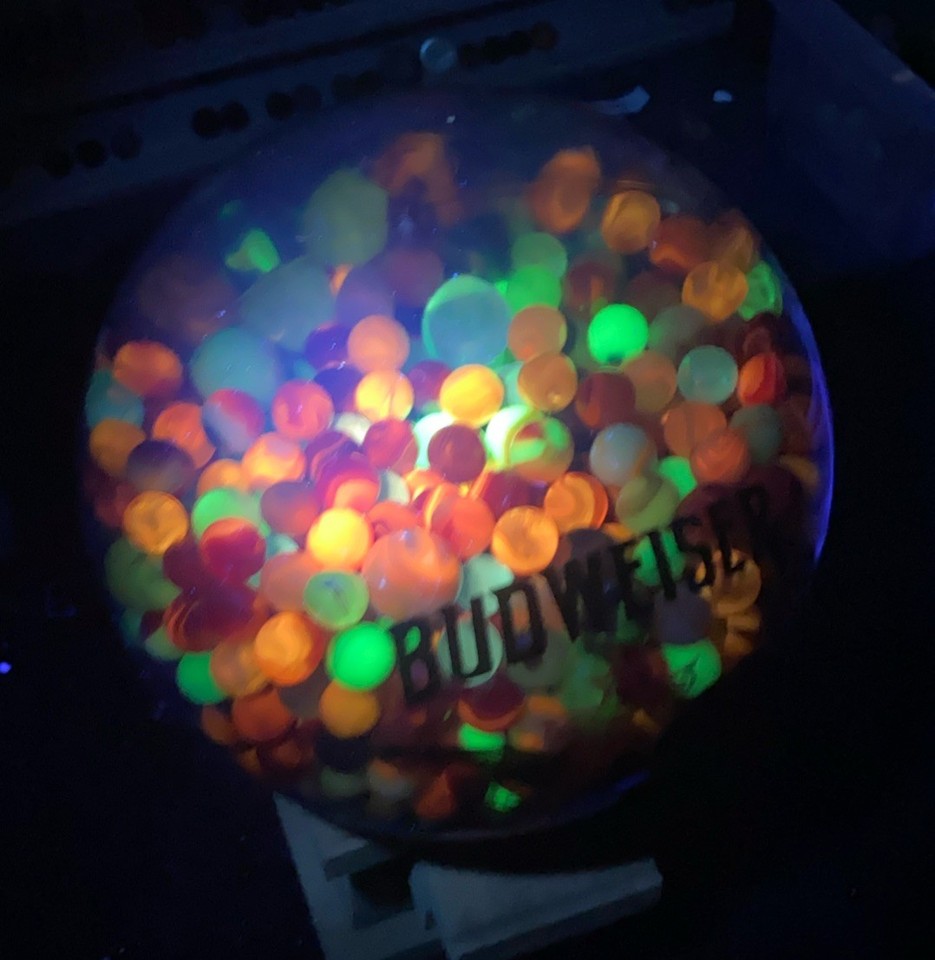 😎Vintage Budweiser Bumble Gum Machine-filled W/ 14Pounds Of UV Reactive ...