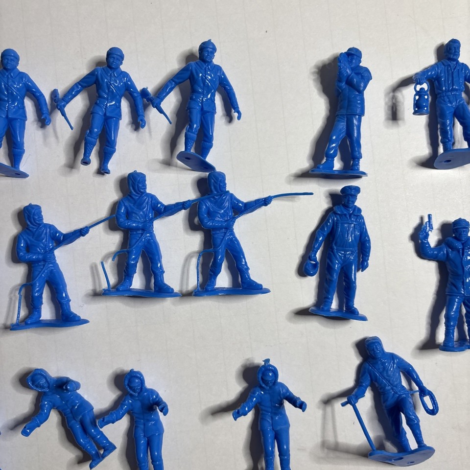 Marx Recast Arctic Explorers & Scientists - 1990s toy soldiers 1/32 ...