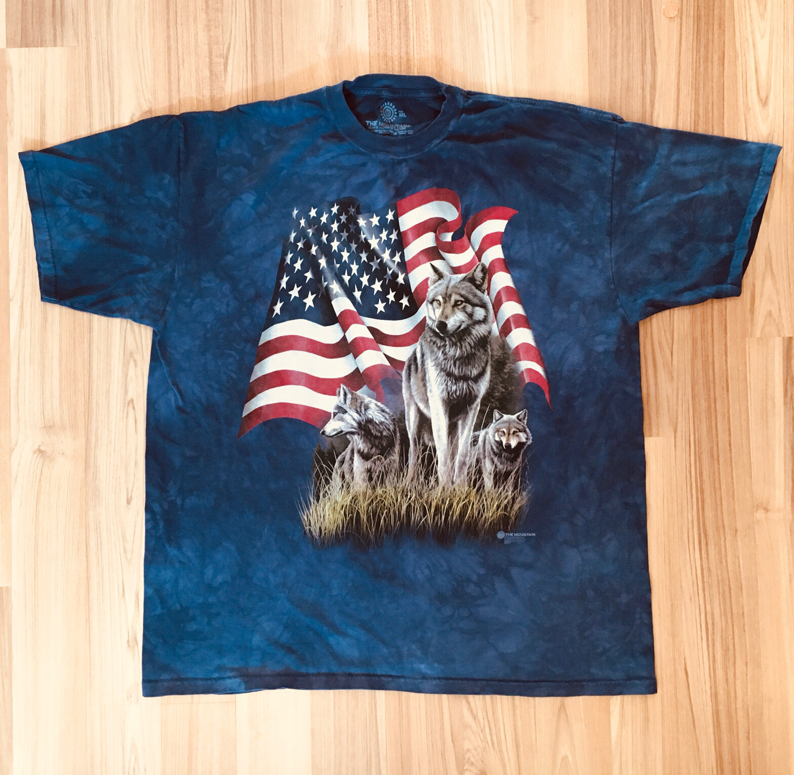 Wolf Pack Wolves American Flag Patriotic Wilderness T… - Gem