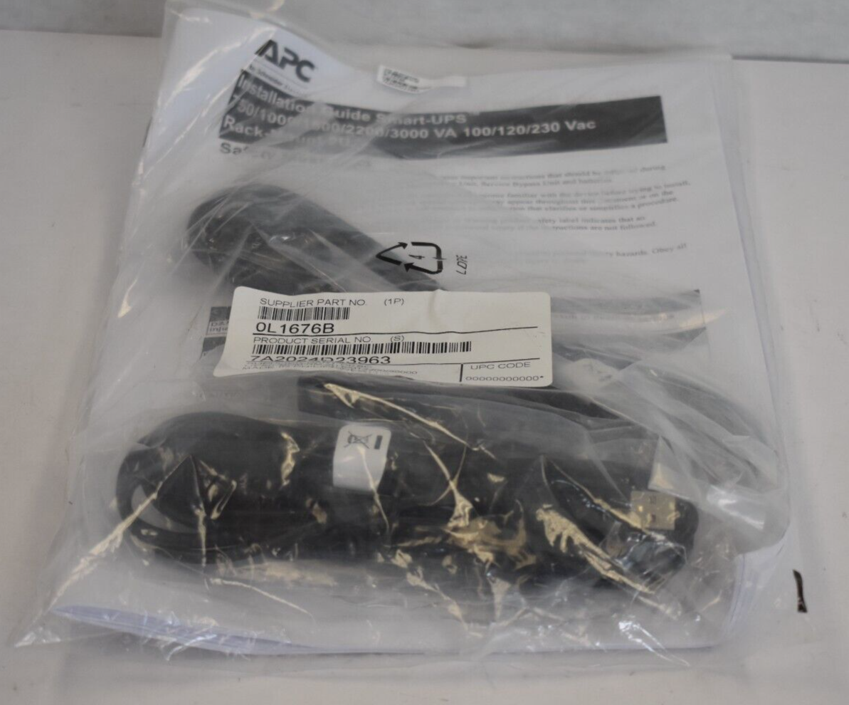 APC 0L1676B LIT Kit DOM RM 2U 2200/30000C Cables Manual PowerChute CD ...