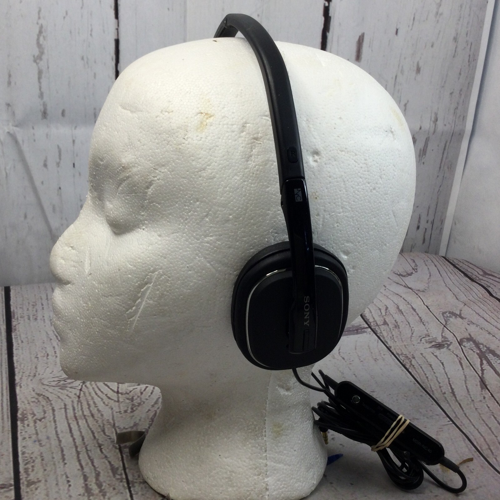 Sony MDR-NC40 Ultra Lightweight Noise Canceling Headphones Folding ...