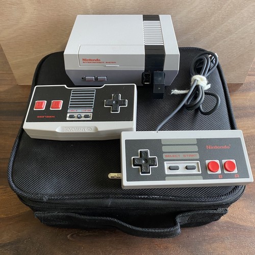 Nintendo NES Classic Edition Mini Video Game Console CLV-001 w/ 2 ...