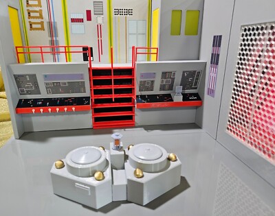 TOS Inspired Engineering Playset Scaled to 4.5 Inch Star Trek Playmates ...