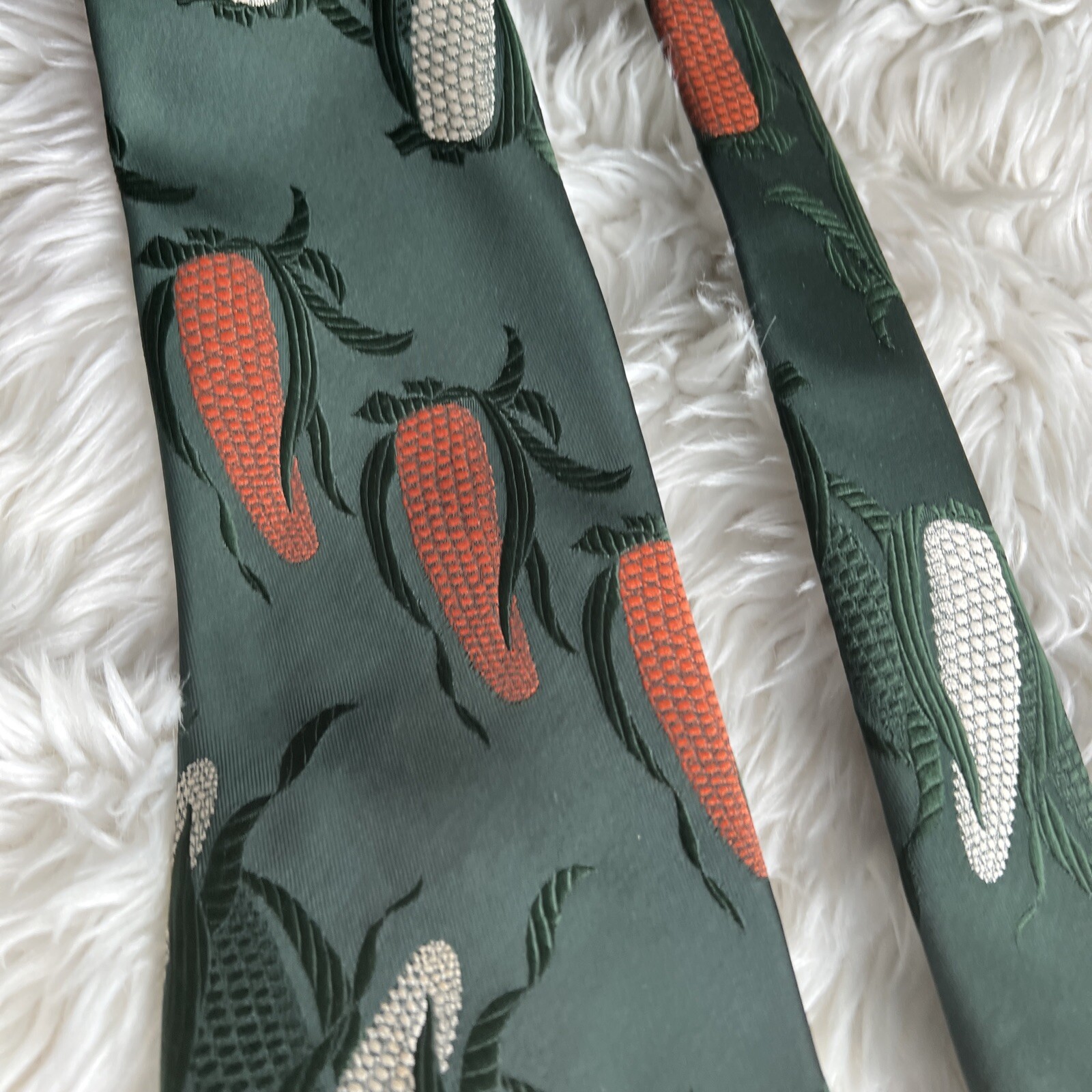 1960’s Corn Tie Men's Vintage Wide 4” Art Deco Polye… - Gem