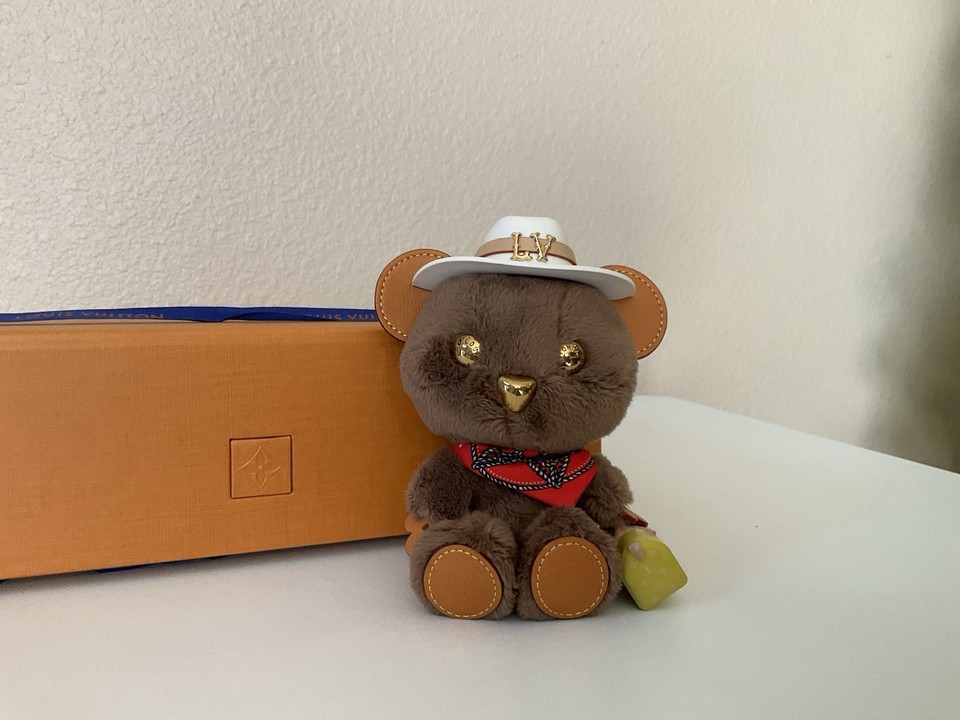 Louis Vuitton LV Louis Bear Bag Charm M03176 Nigo Pharrell Williams Key ...