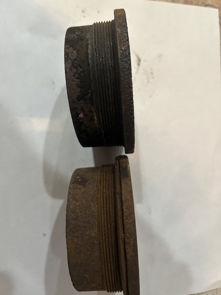 American La France Type 12 - 6 Cylinder T Head Engine Valve Cover Plugs ...