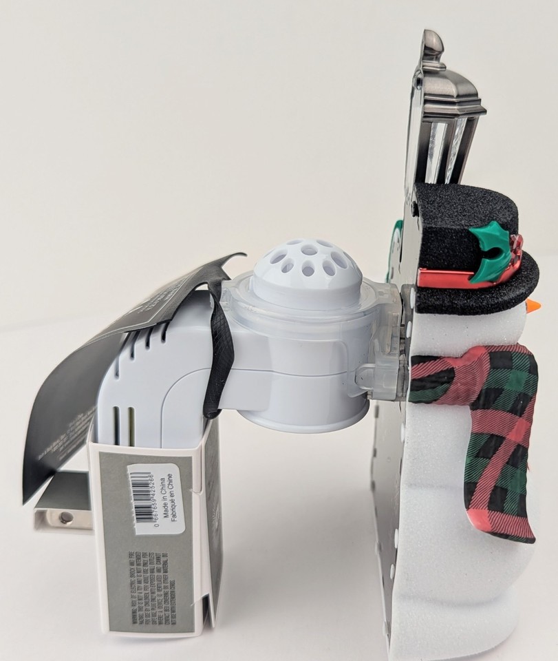 Bath & Body Works Snowmen Snow Friends Wallflowers Light Up 24/7 ...