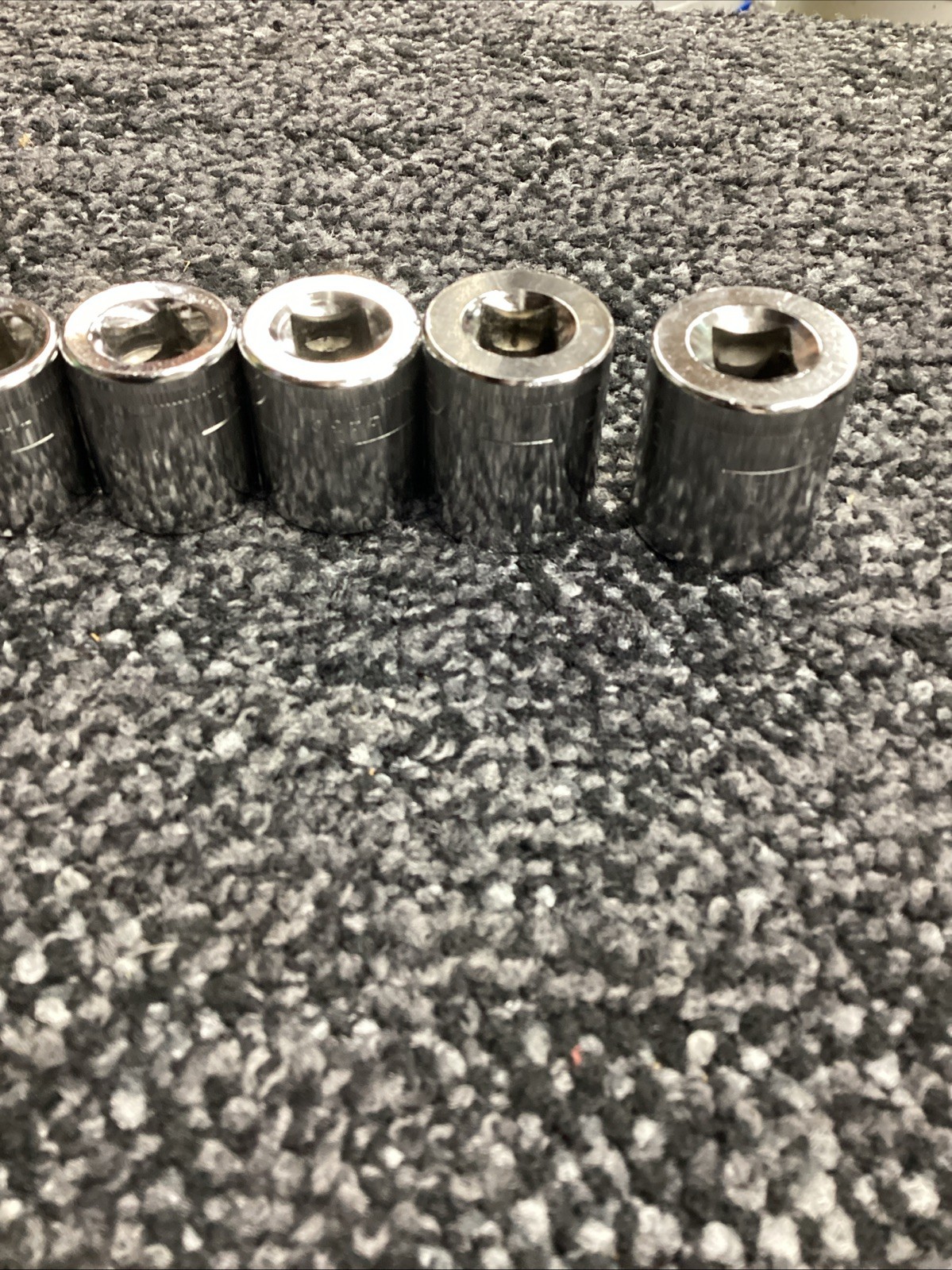 Craftsman USA 3/8 Drive 12 Point Shallow Metric Socket Set 9 - 19 MM ...