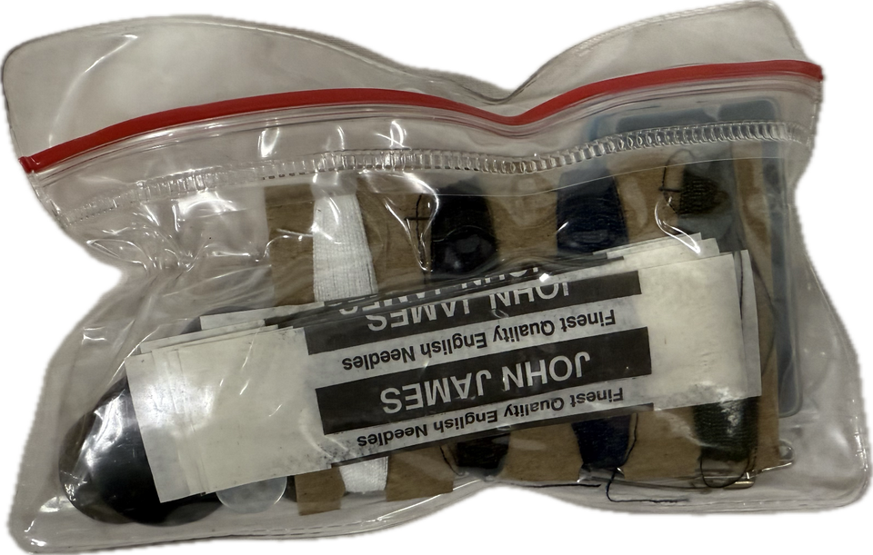 34 Piece US Military Issue Sewing Kit with Travel Case Includes Buttons ...