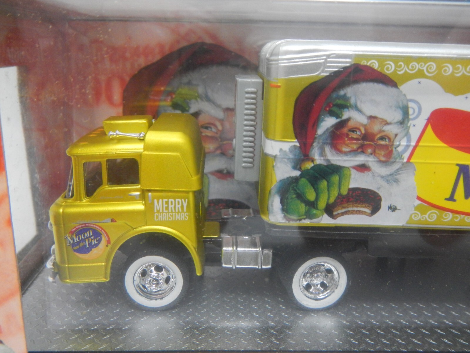 M2 Machines MOON PIE 1960 Ford C600 & 1949 Studebaker 2R Truck S20 16 ...