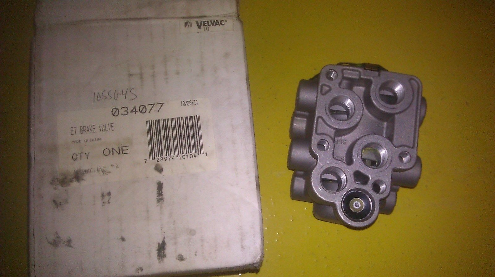 VELVAC E-7 E7 BRAKE FOOT VALVE 034077 / 288383 / S-C571 - Free Priority ...