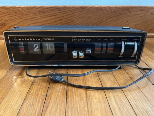 Vintage Motorola Concept-90 Black Flip Clock Radio AMFM Tested Works ...