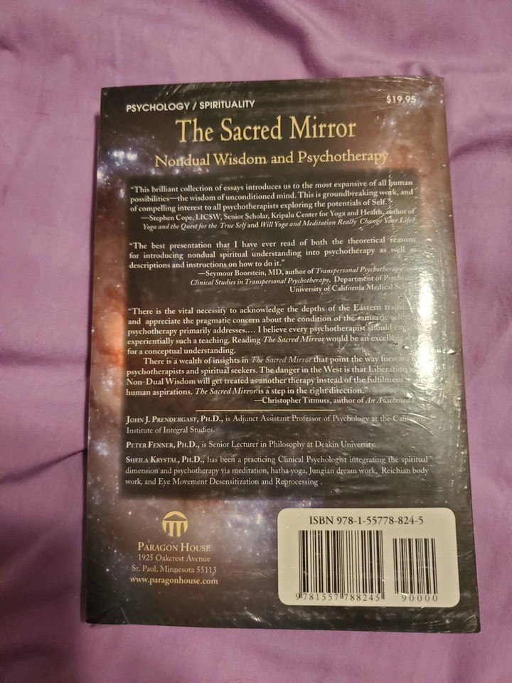 Sacred Mirror: Nondual Wisdom and Psychotherapy (Omega Books ...