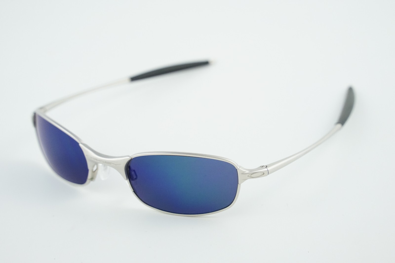 Excellent Non-Spring Hinge OAKLEY SQUARE WIRE 2.0 Silver/Ice Iridium ...