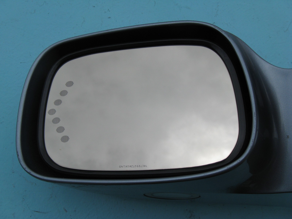 05 06 07 08 09 10 TOYOTA AVALON LEFT DRIVER SIDE DOOR MIRROR TURN LIGHT ...