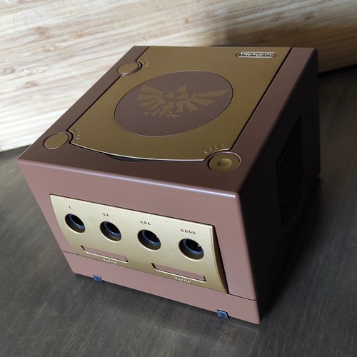 console nintendo gamecube custom legend zelda triforce link mod swiss B ...