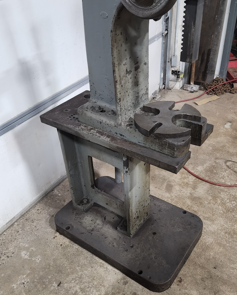 Famco 3 1/2 R Arbor Press 5 Ton Ratcheting Nice Heavy Stand | eBay