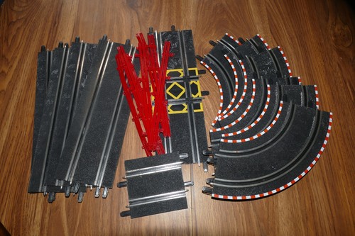 SCX Compact 1:43 Slot Car Track - 6 Curves, 4 Straight, Crossover - 12 ...