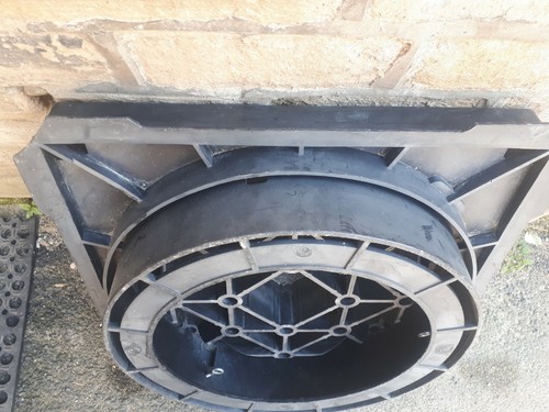 Wavin Osma Universal Inspection Chamber Square Cover and Frame 450mm ...