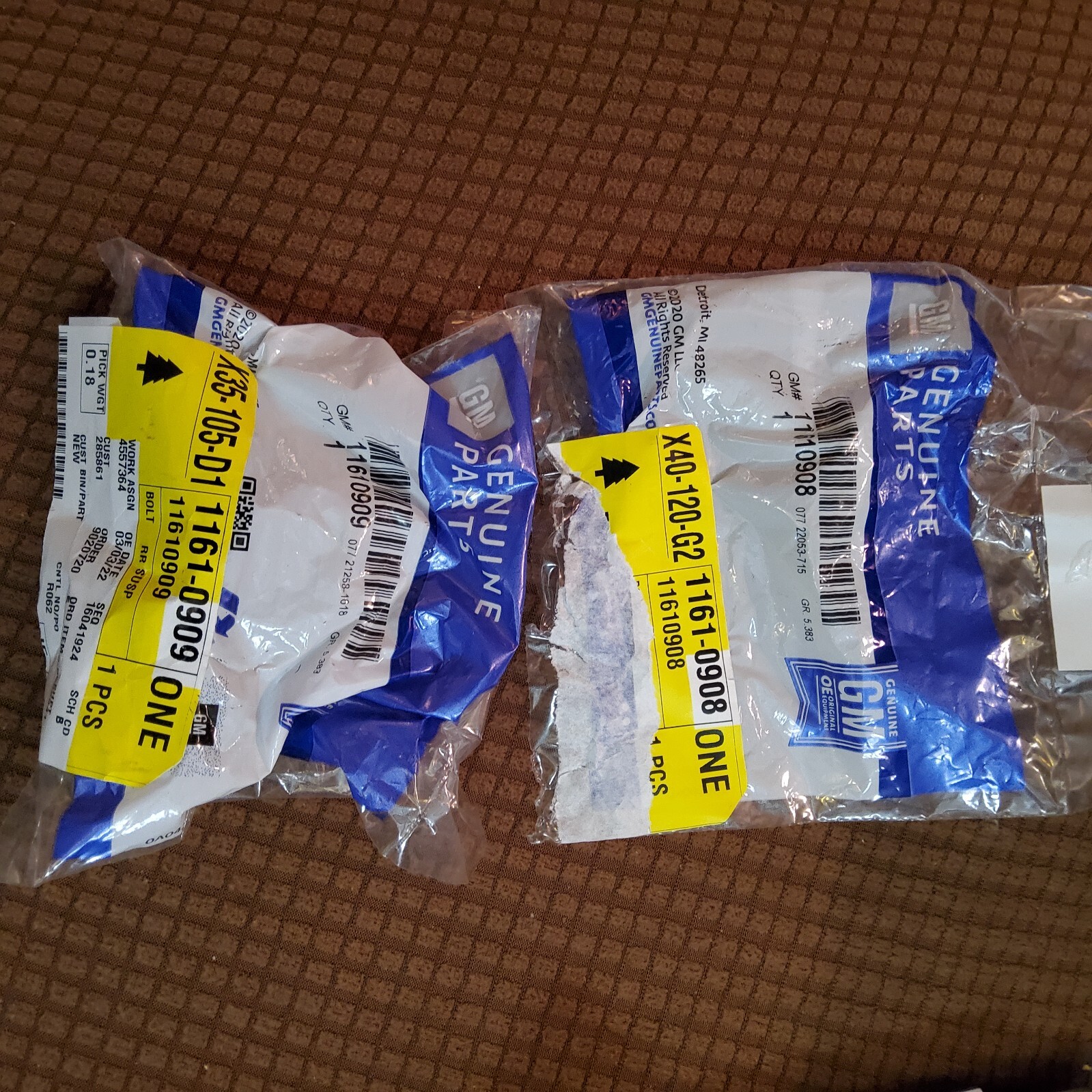 GM Oem Multi-Purpose Bolts 11610908 and 11610909 | eBay