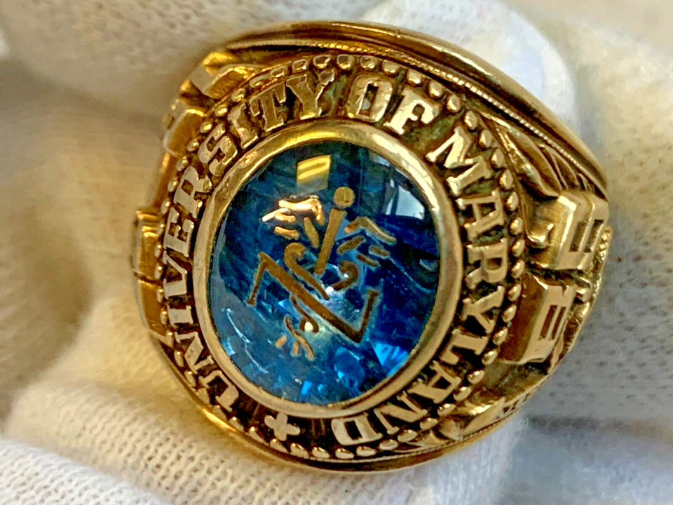 1972 University of Maryland Medicine Ring 10K Gold 17.58g Sz 7 Sapphire ...