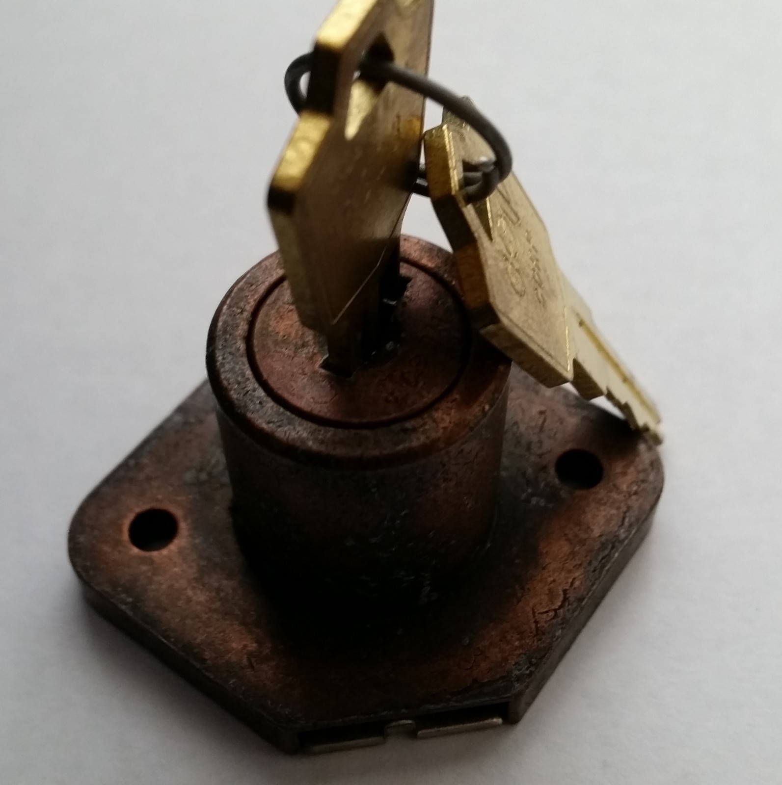 Dead Bolt Lock for Kitchen Cabinets, Desks, Displays, Copper Two Brass ...