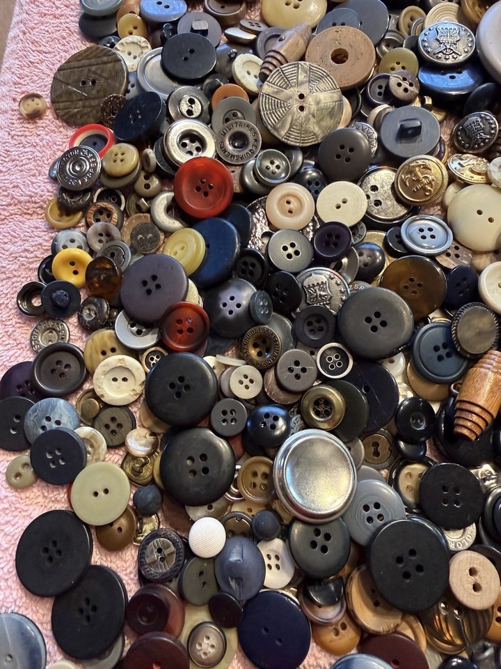 Huge Lot of Vintage Antique Buttons 2 Pounds of Estate Collection Mixed ...