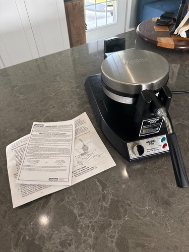 Waring Pro Professional Belgian Waffle Maker Thick Restaurant Style ...