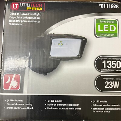Utilitech Pro LED Dusk-to-Dawn Floodlight | eBay