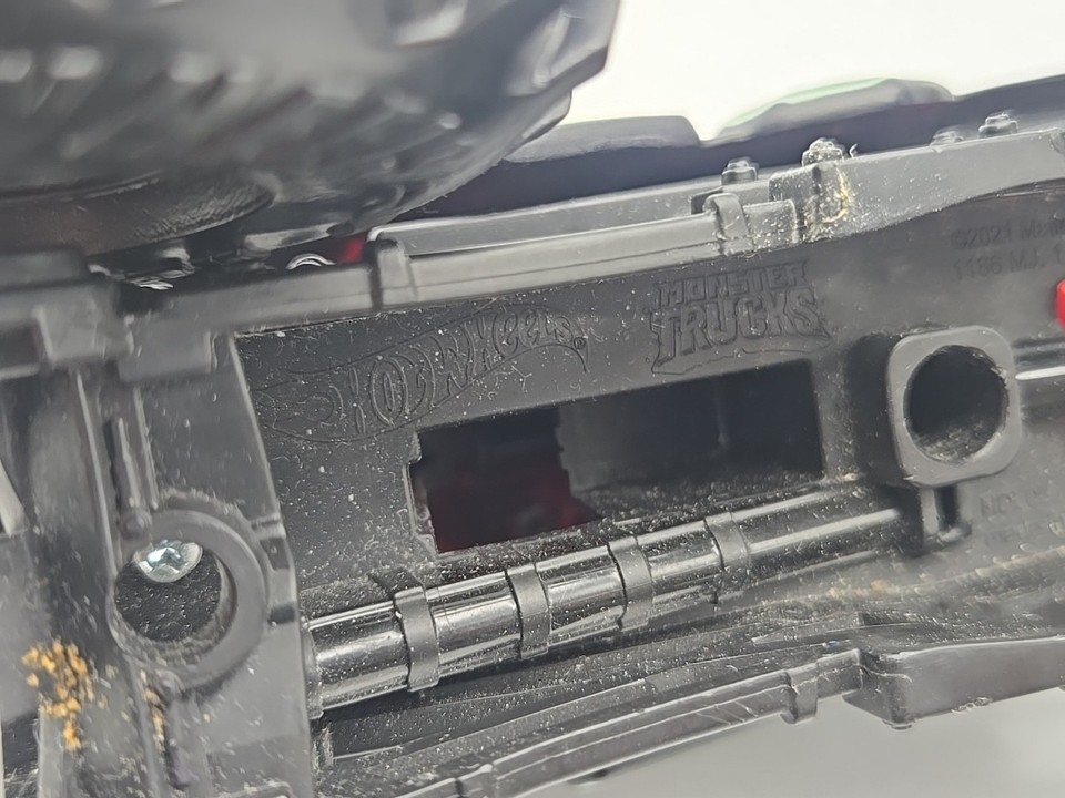 Hot Wheels 2021 Mega Wrex Neon Monster Truck 1:24 Oversized Ty55 | eBay