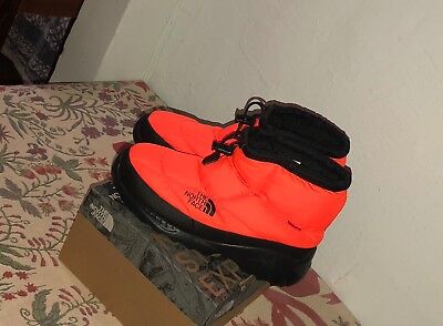 Supreme x TNF The North Face Leaves Nuptse Bootie Orange Box Supreme x TNF The North Face Leaves Nuptse Bootie Orange Box