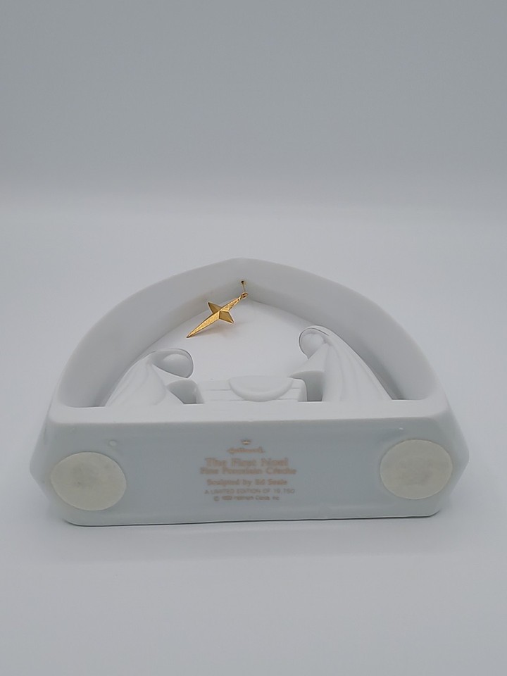 VINTAGE 1989 Hallmark The First Noel Fine Porcelain Creche Sculpted By ...